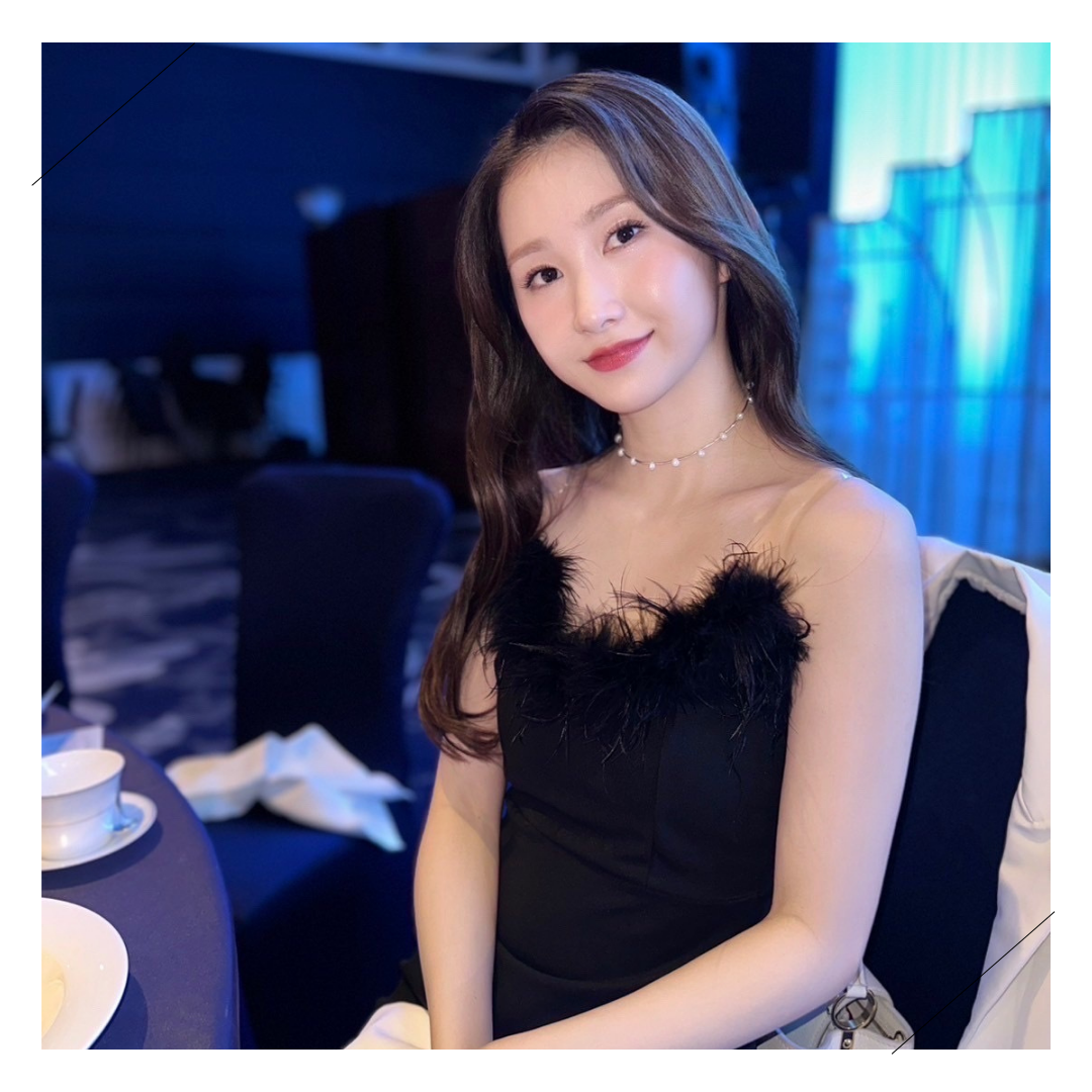 【Erin's blog】クリスティーナのパーティーへ♪ – BEBEAURA Store